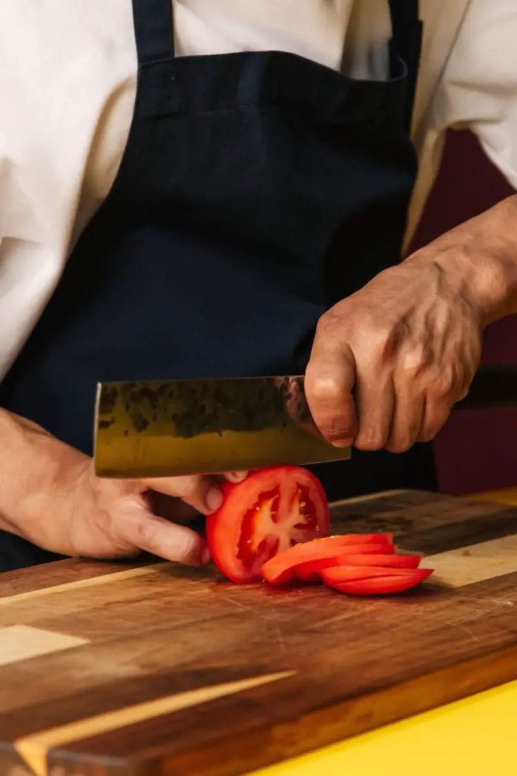How to select the best wood cutting board for your kitchen? - Whaley Cooks