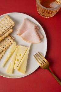 Club Cracker Nutrition Facts: Calories, Carbs, and More - Whaley Cooks