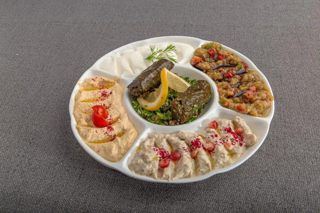 How To Plan a Vegetable Platter to Feed a Crowd (30)? - Whaley Cooks